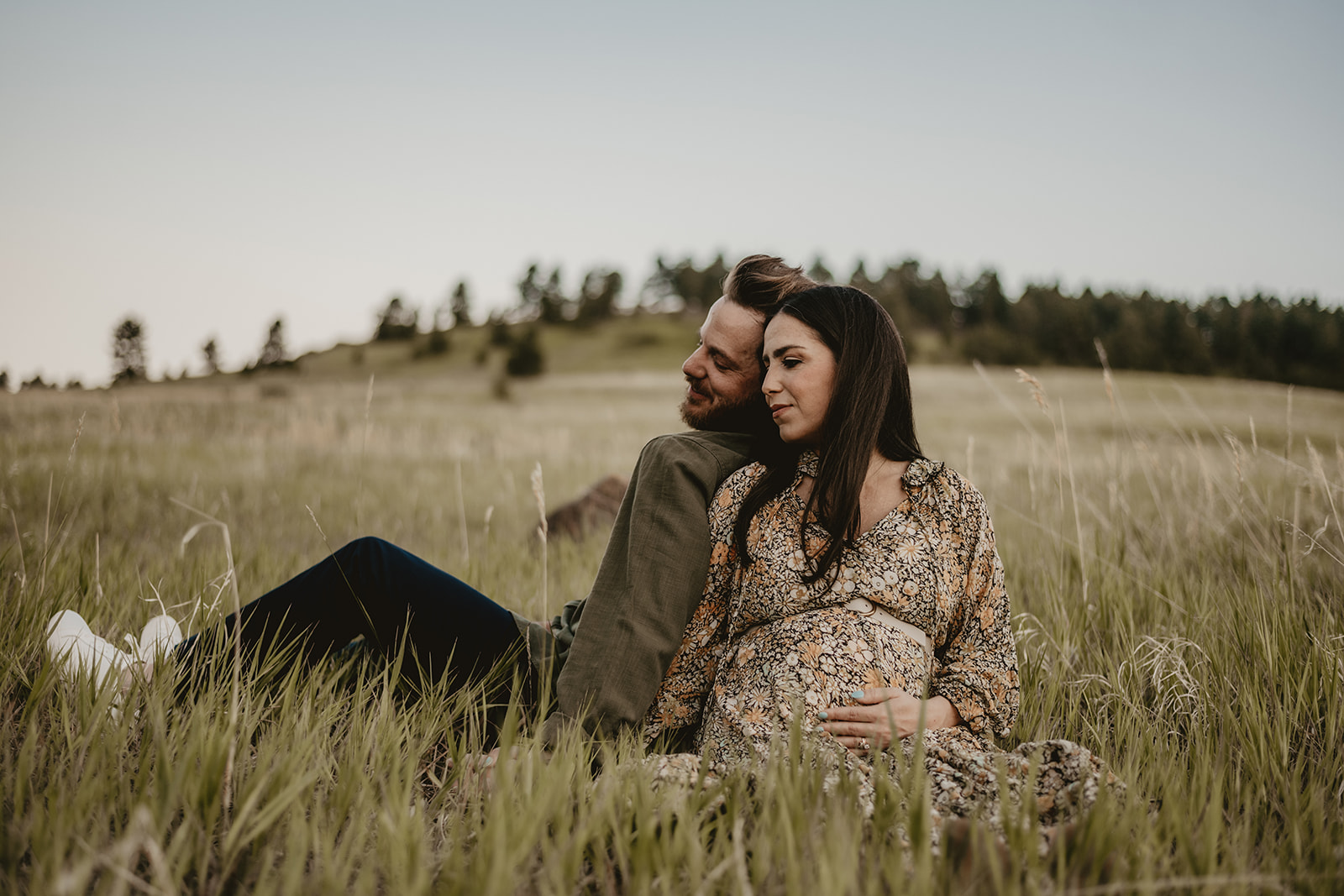 Capturing Magic: A Maternity Session at Sunset with the Moon at Chautauqua Park | lightrae.net